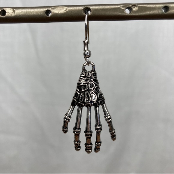 Unbranded | Jewelry | Skeleton Hand 3d Silver Tone Drop Dangle Earrings ...